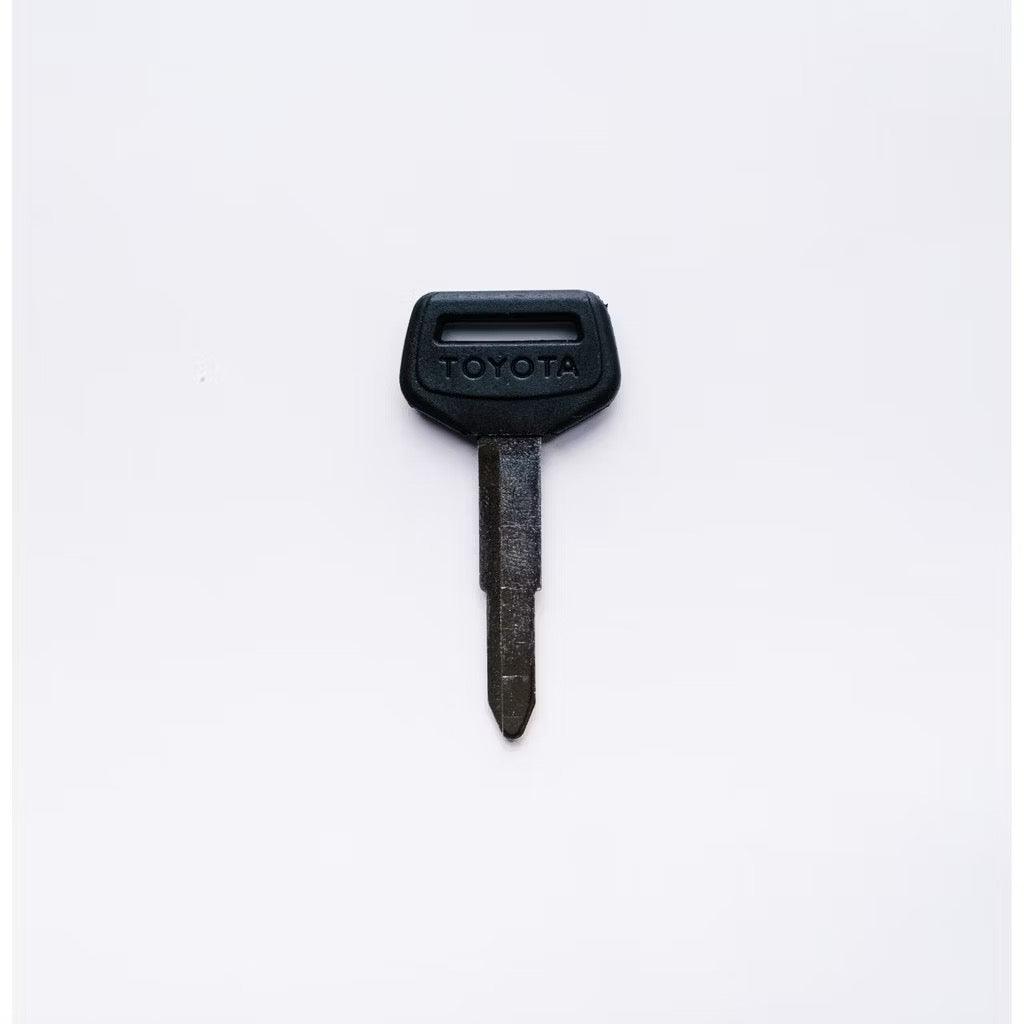 TOYOTA LONG PLASTIC ORIGINAL KEY – Herman Commercial Sales