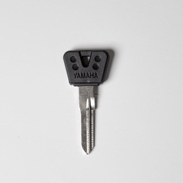 YAMAHA RKS LEFT/RIGHT – Herman Commercial Sales